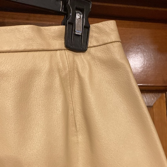 Terry Lewis Classic Luxuries | Skirts | Nwt Size 4 Terry Lewis Cream ...